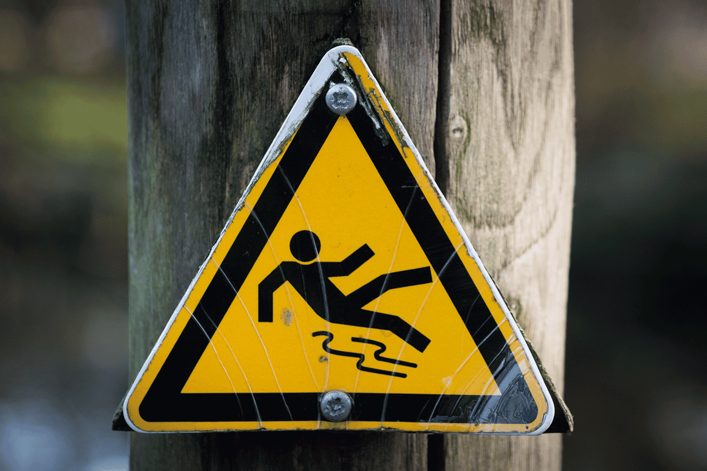 Slip and Fall Scenarios | Willoughby Shulman Injury Lawyers